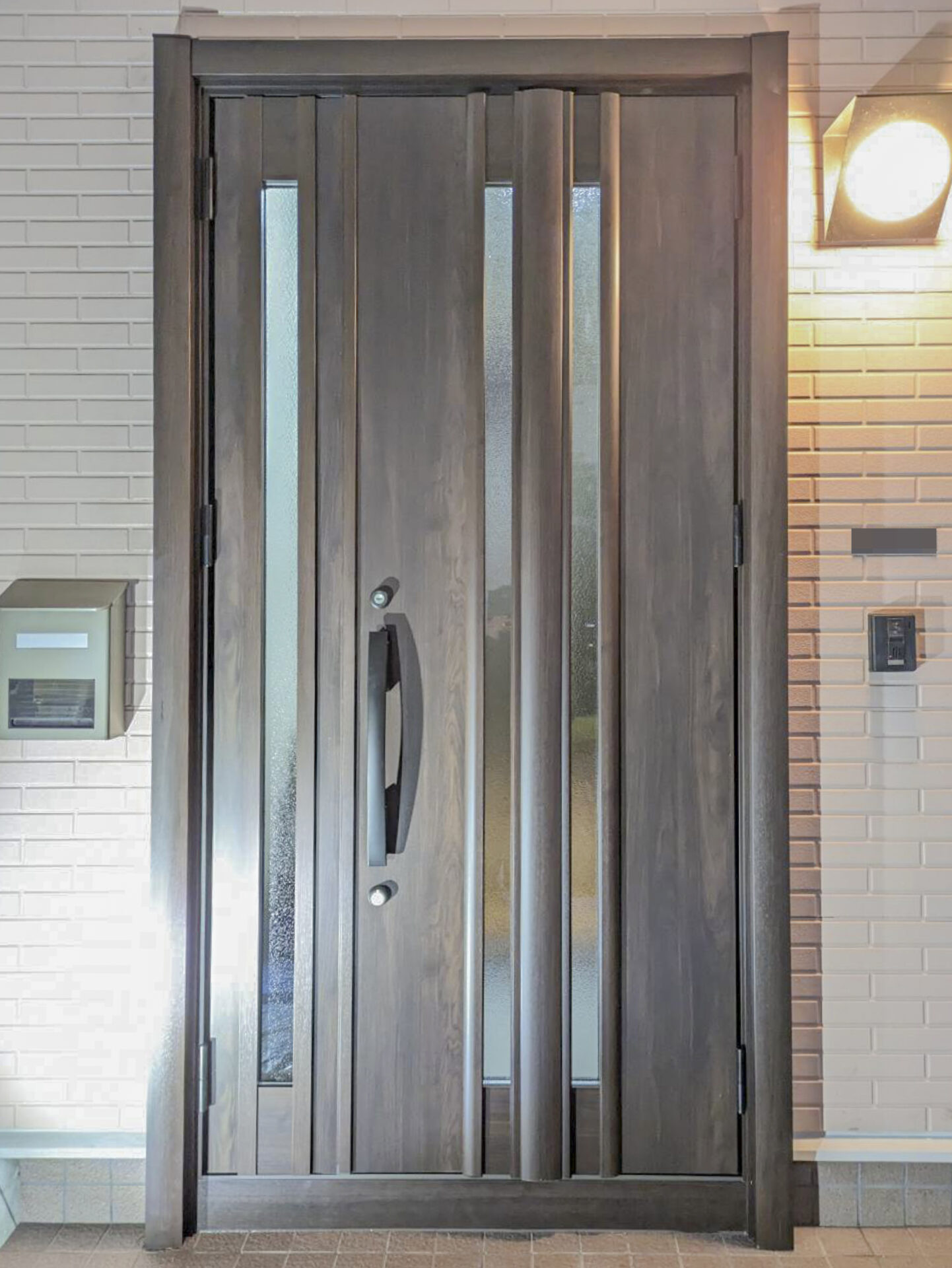 【施工事例】施工事例を見て玄関ドアをリフォームしたい！ - 株式会社アーキサプライ公式サイト｜大阪府の窓・ドアのリフォームならお任せ